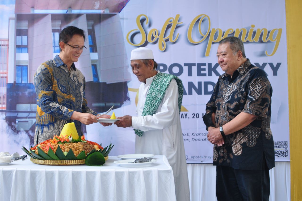 Outlet Terbaru Apotek Roxy Gandaria, Terbesar dan Termegah se-Indonesia