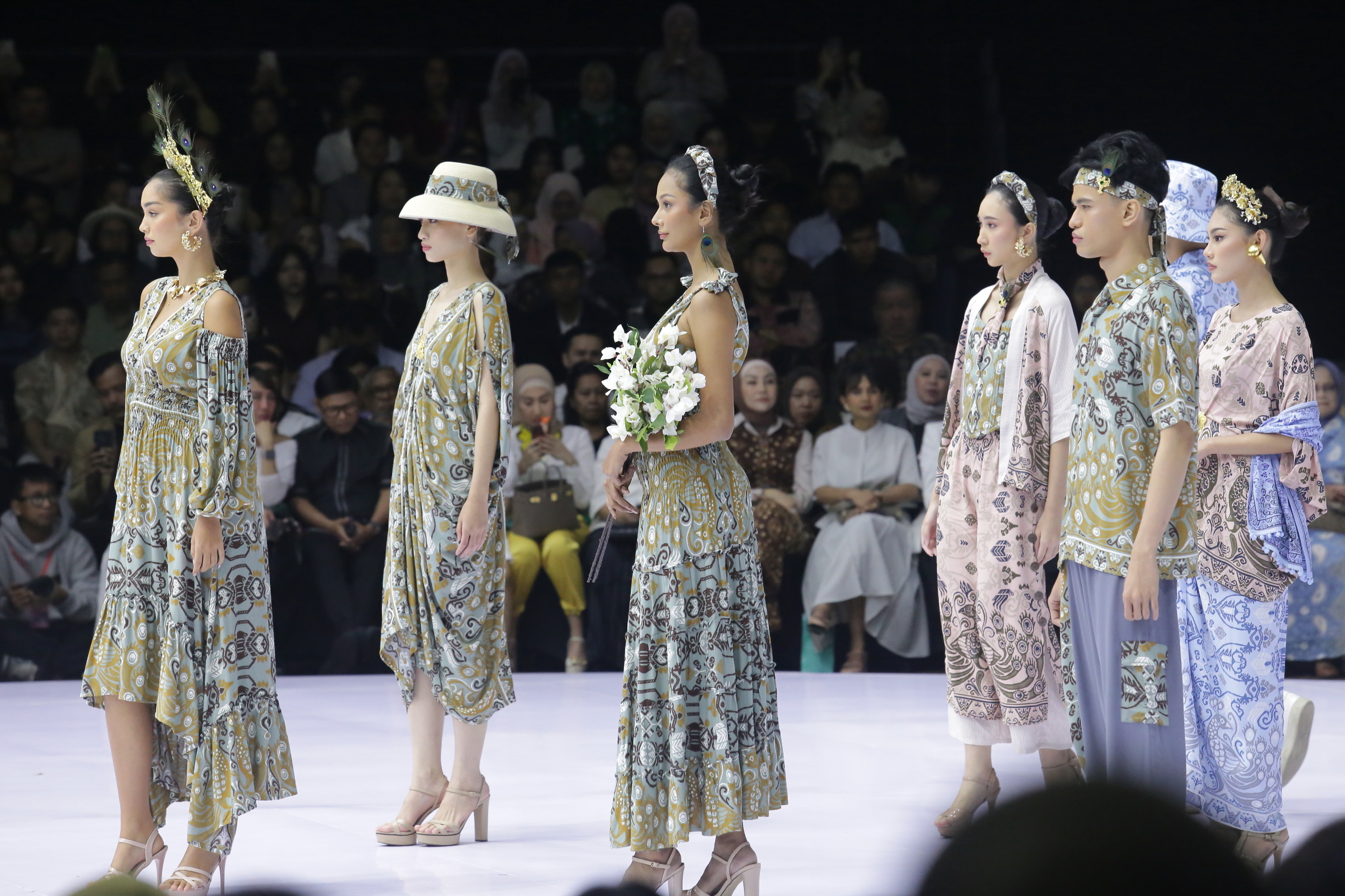 Cap Bali: Fashion Tropis, Budaya Bali, dan Semangat Perempuan yang Berdaya